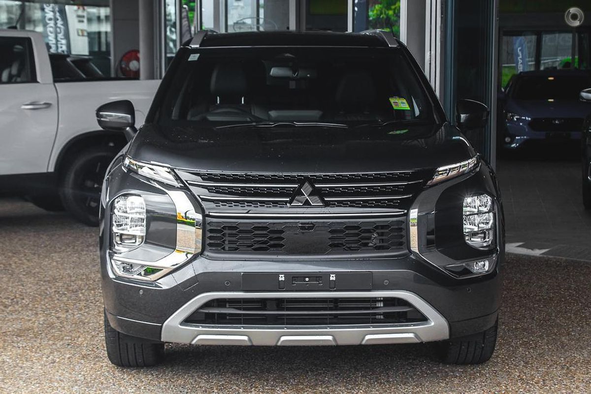 2024 Mitsubishi Outlander Exceed Tourer in GRAPHITE GREY | Used SUV ...