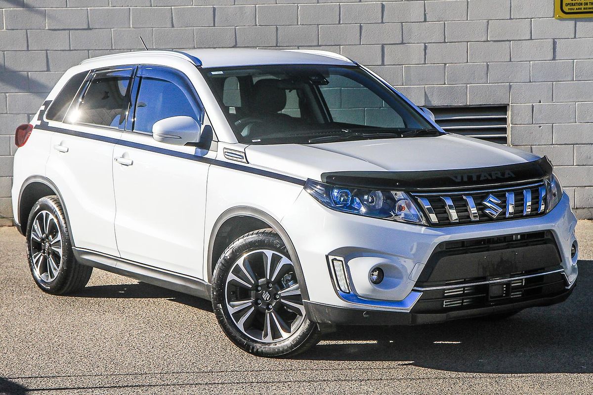SOLD 2024 Suzuki Vitara Turbo in Cool White | New SUV | Cannington WA