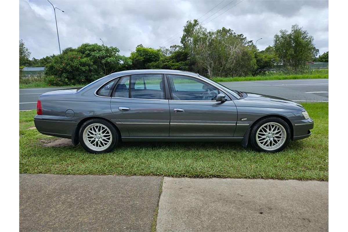 2003 Holden Statesman in GREY | Used Sedan | Slacks Creek QLD