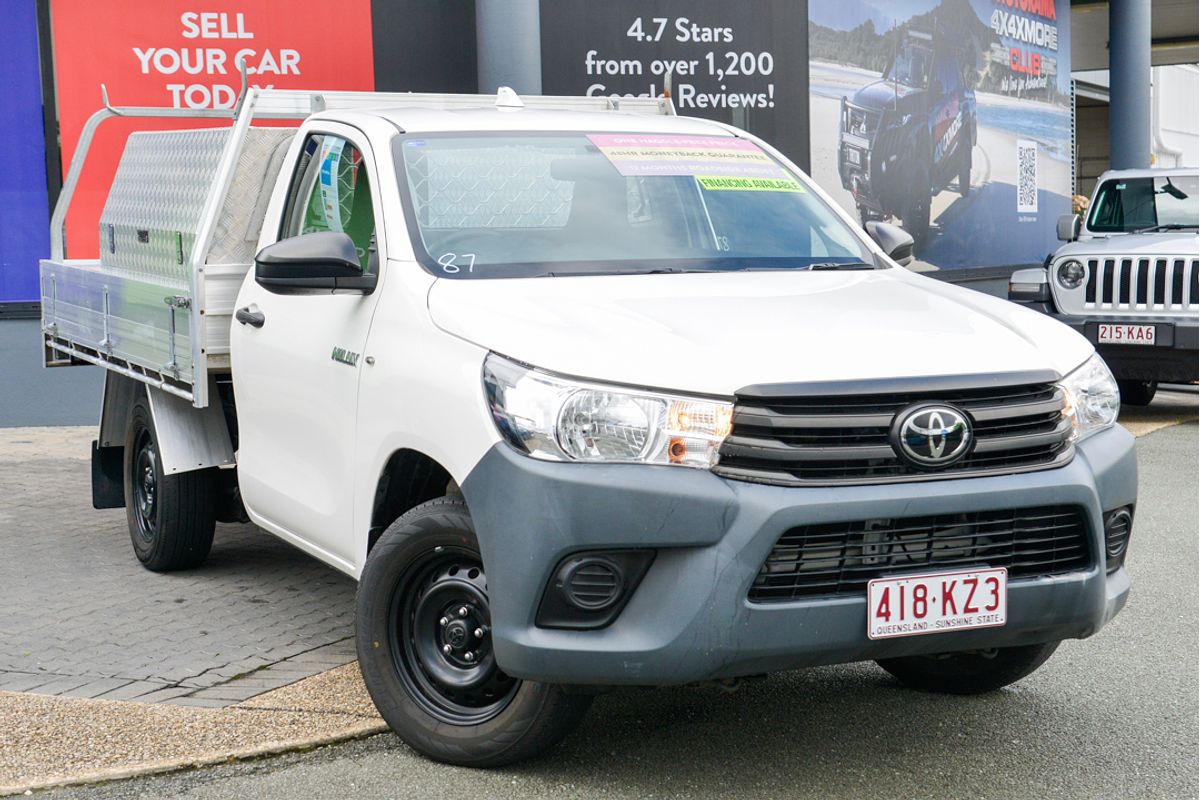 2021 Toyota Hilux Workmate in White | Used Ute | Springwood QLD
