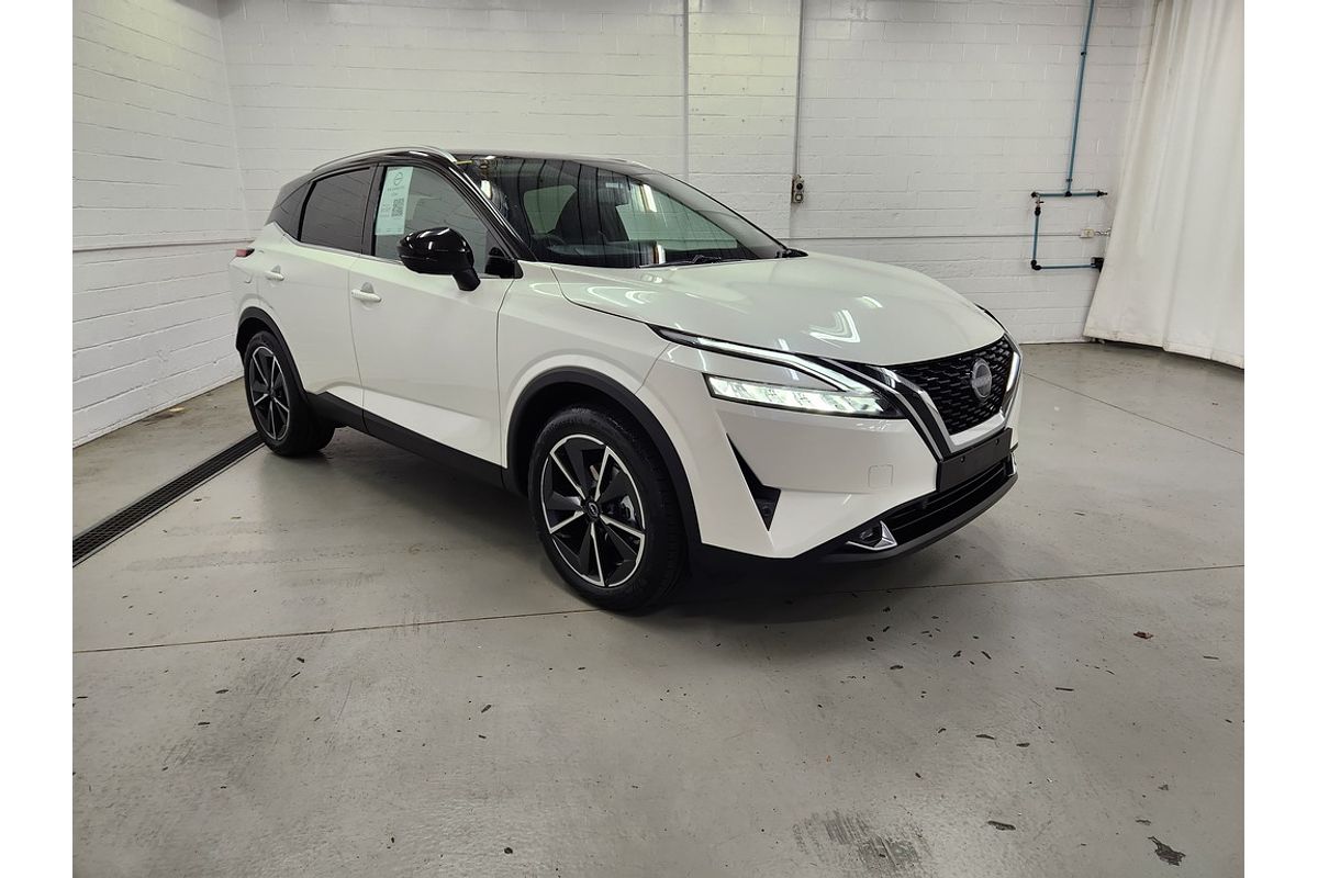 Nissan QASHQAI CVT ST-L 2-TONE ROOF $48,829 - Local Motor Group