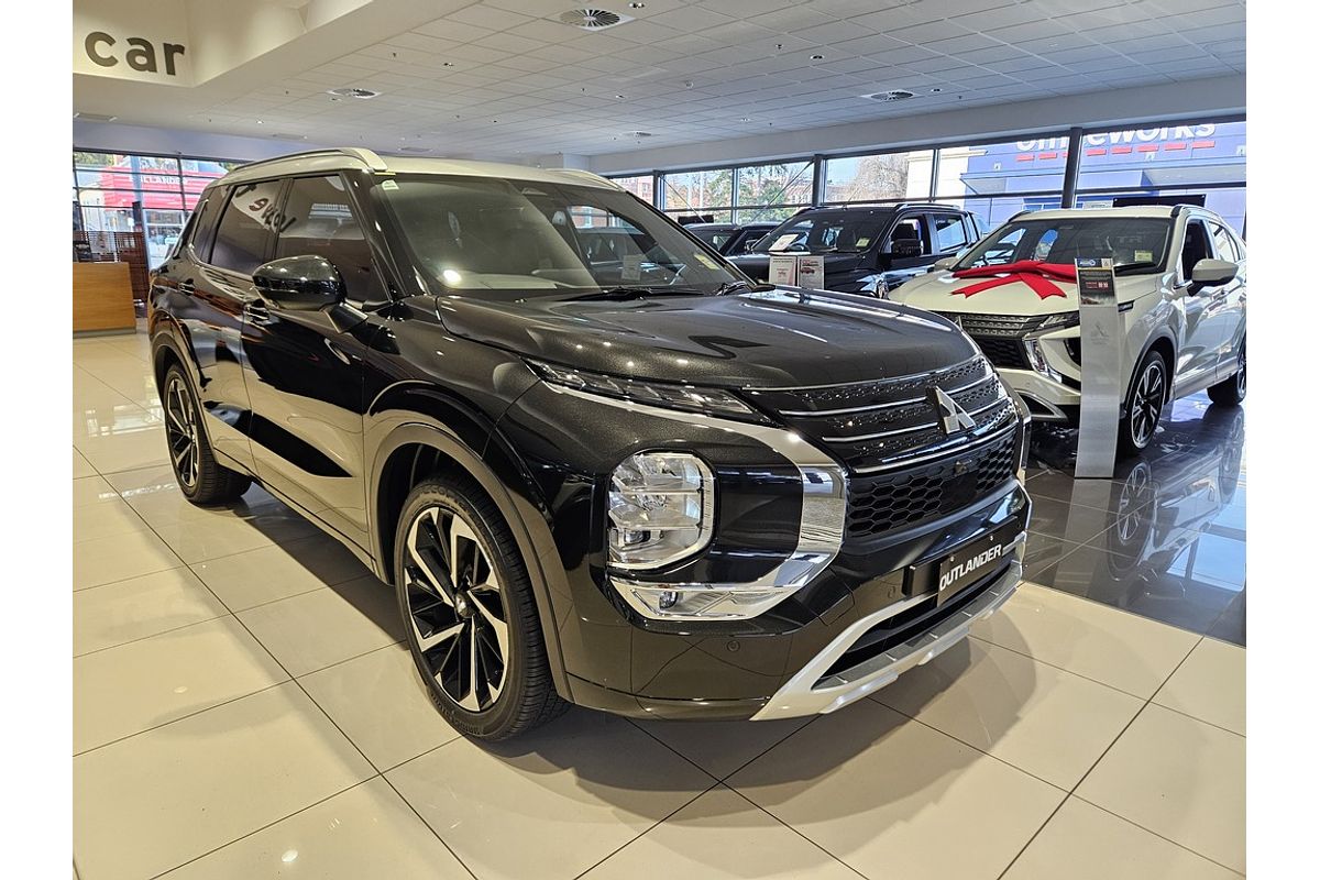 2024 Mitsubishi ZM Outlander EXCEED TOURER 2.5L CVT AWD $60,010 - Local ...