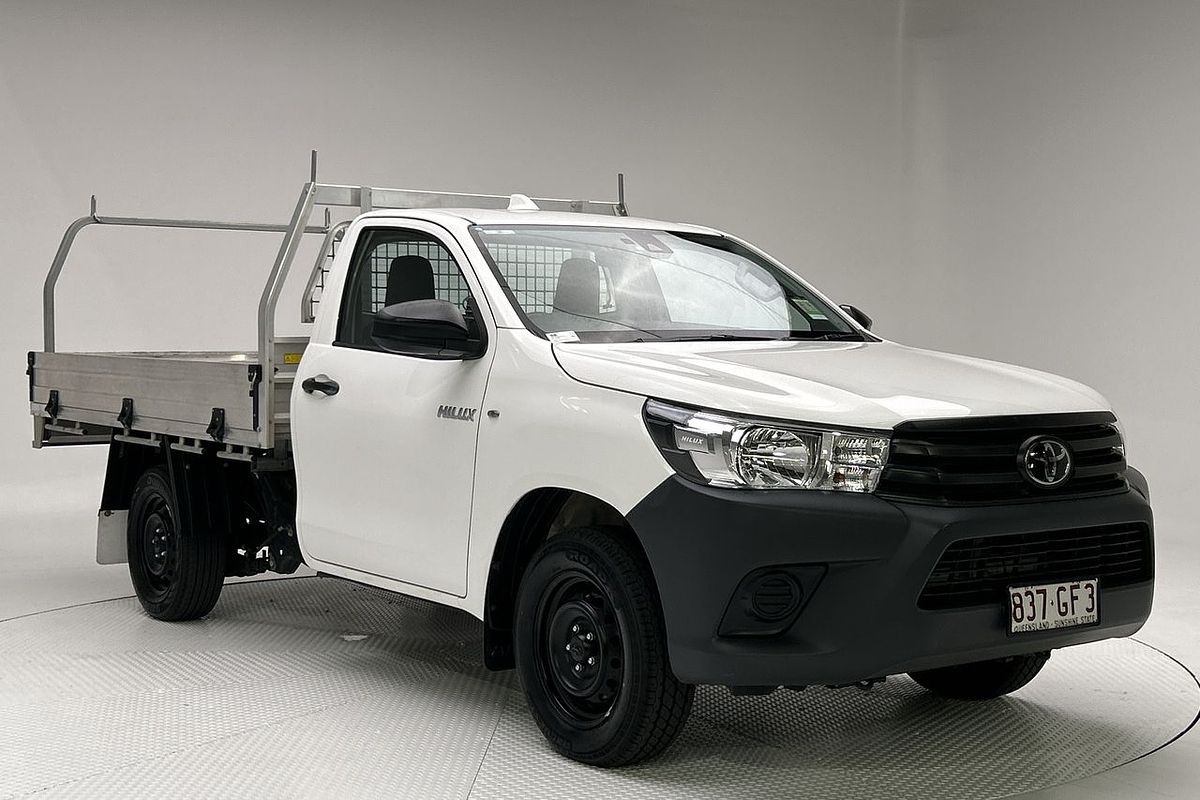 SOLD 2022 Toyota Hilux Workmate in WHITE | Used Ute | Moorooka QLD ...