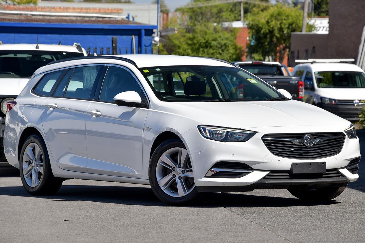 SOLD 2018 Holden Commodore LT in White | Used SUV | Vermont VIC ...