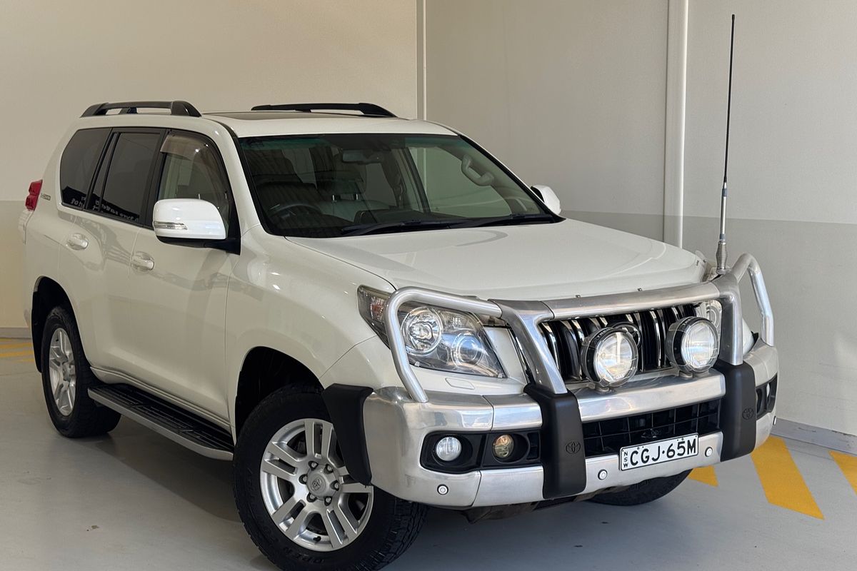 SOLD 2010 Toyota Landcruiser Prado Kakadu in WHITE | Used SUV | Tweed ...
