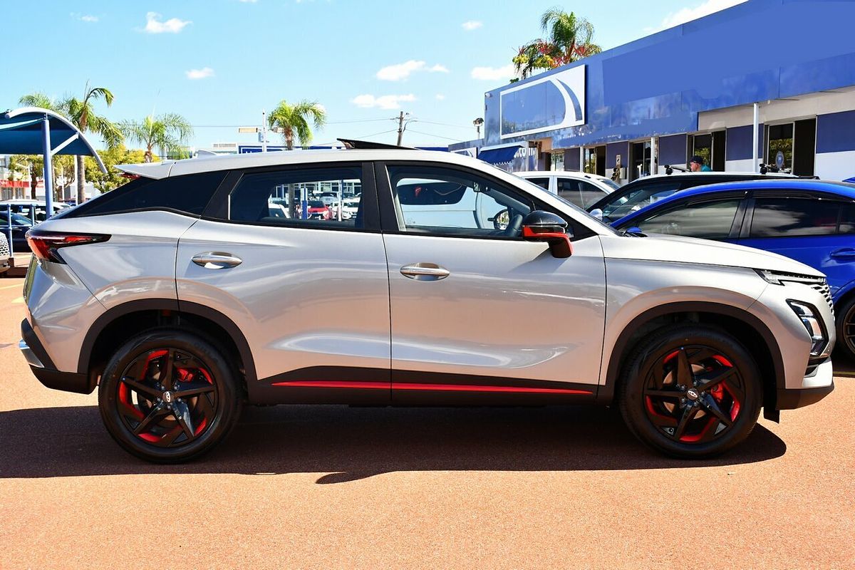 SOLD 2025 Chery OMODA 5 EX in Saturn Silver/Red Décor | New SUV ...