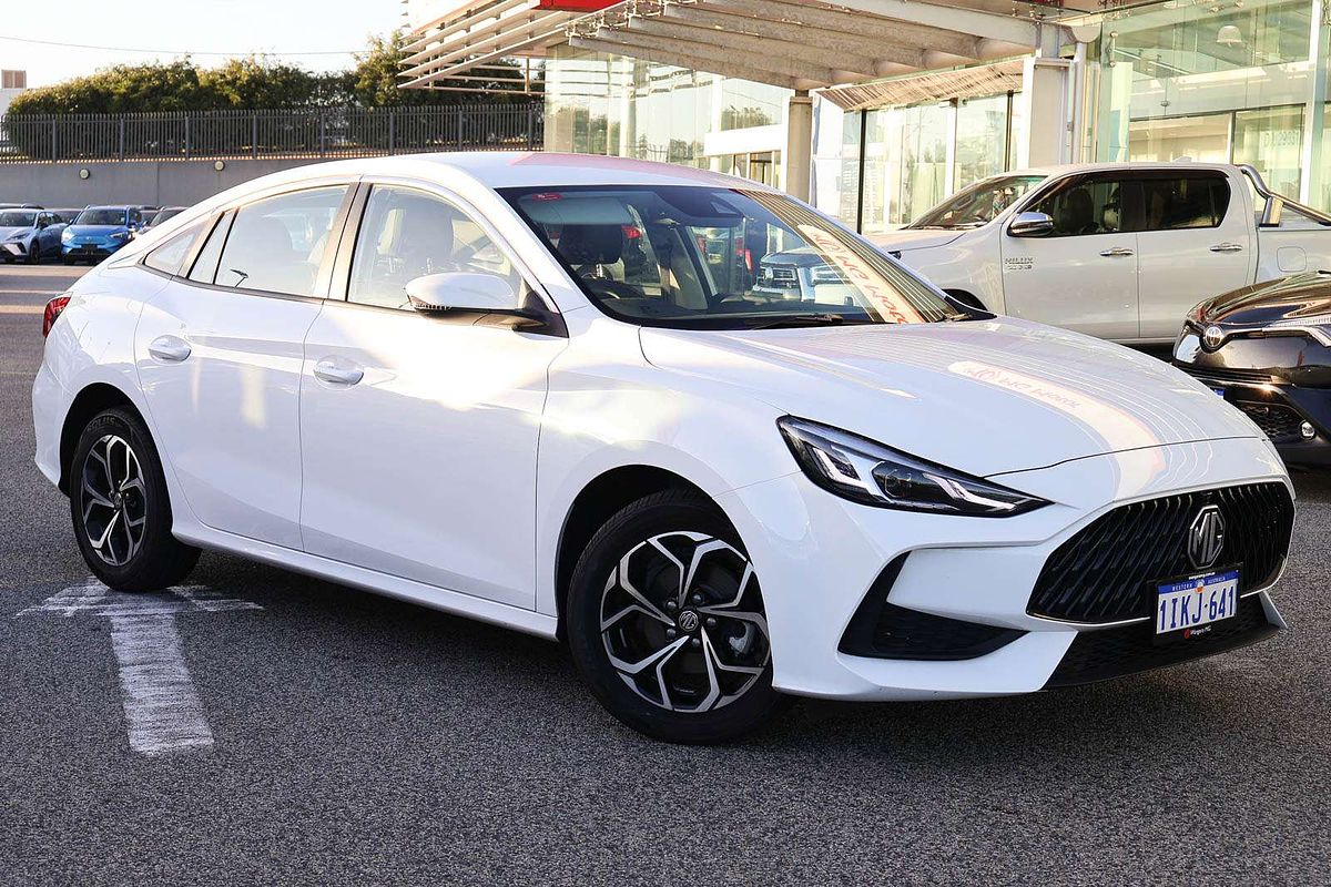SOLD 2024 MG MG5 Vibe in White | Used Sedan | Wangara WA | Regent