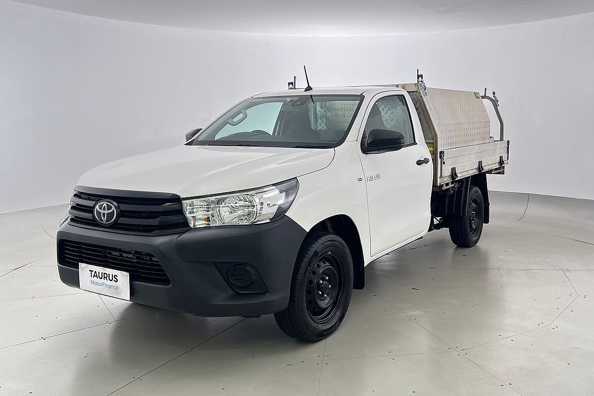 2021 Toyota Hilux Workmate in White | Used Ute | Essendon Fields VIC ...