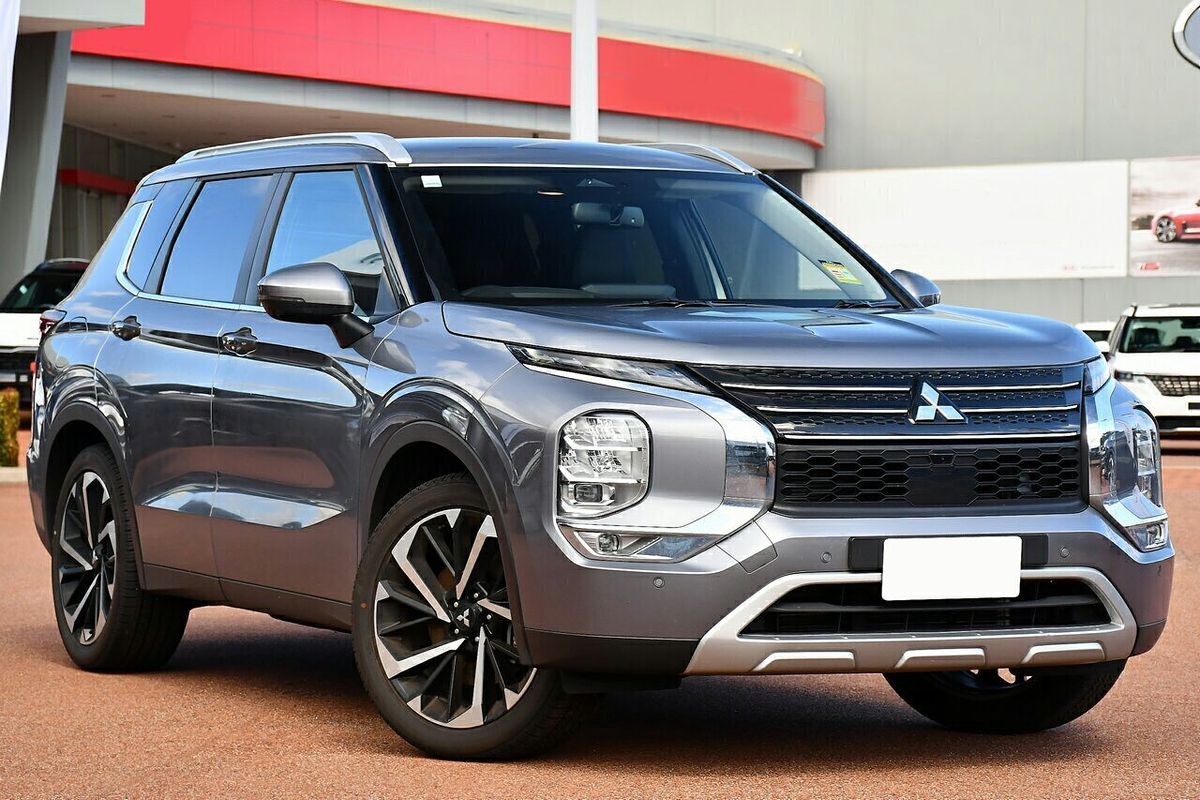 SOLD 2024 Mitsubishi Outlander Aspire in GRAPHITE GREY | New SUV ...