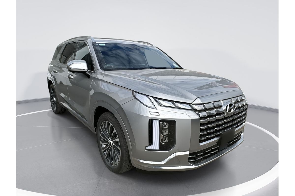 SOLD 2024 Hyundai Palisade Calligraphy in Shimmering Silver | Used SUV ...