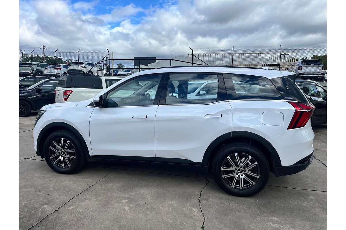 SOLD 2025 Mahindra XUV700 AX7L in Everest White | Demo SUV | Stock # ...