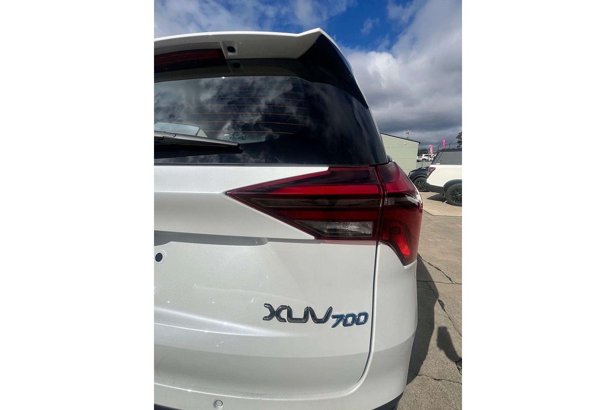 SOLD 2025 Mahindra XUV700 AX7L in Everest White | Demo SUV | Stock # ...