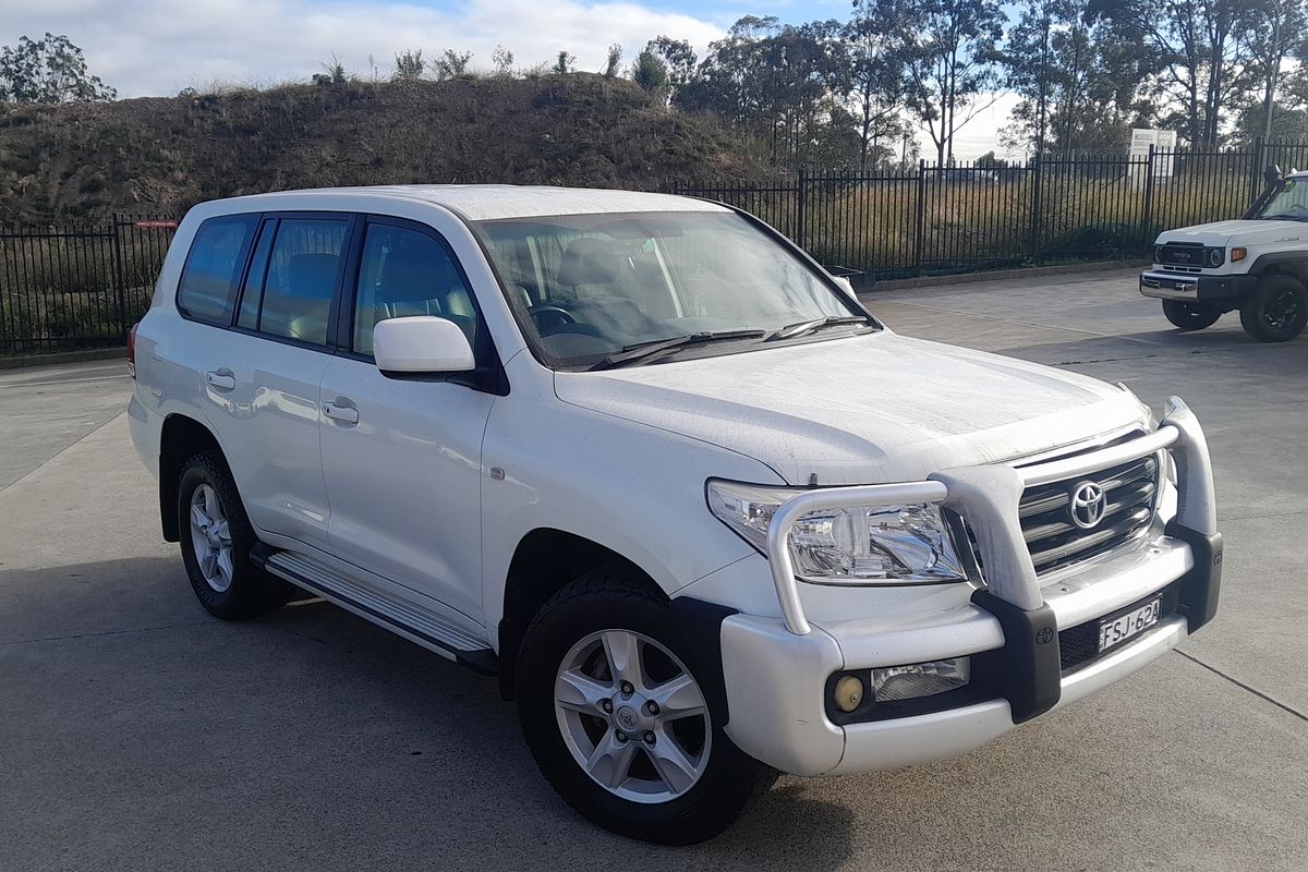 SOLD 2011 Toyota Landcruiser Altitude in Crystal Pearl | Used SUV | Stock #U000586 | McDougalls ...