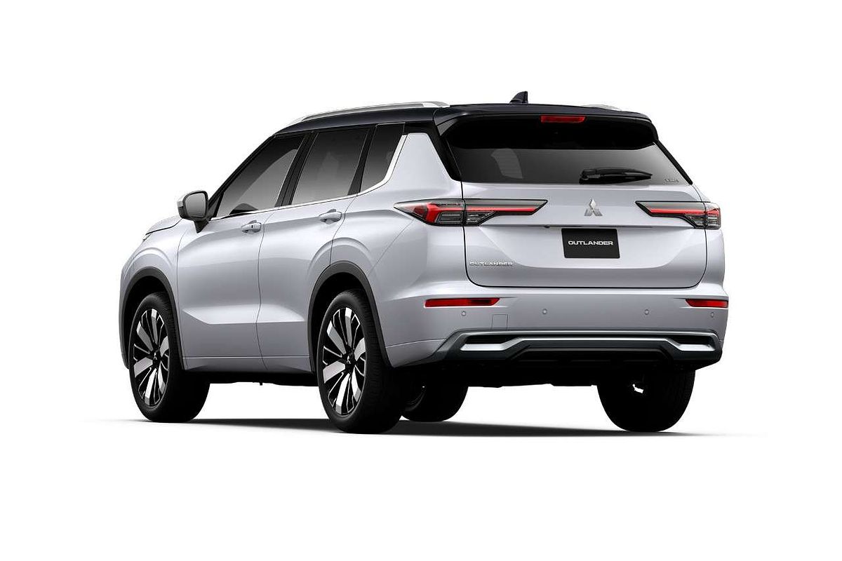 SOLD 2025 Mitsubishi Outlander Exceed Tourer in White Diamond | New SUV ...