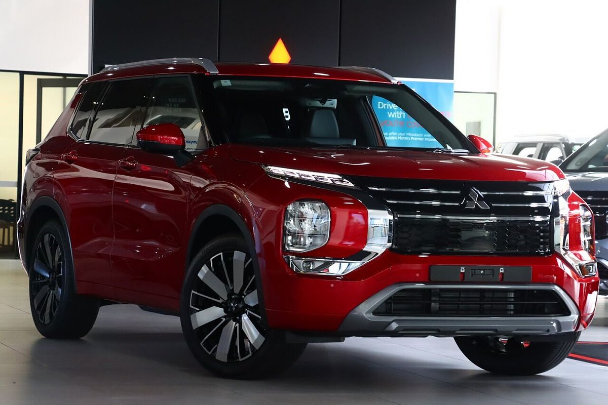 SOLD 2025 Mitsubishi Outlander Exceed in RED DIAMOND | New SUV ...