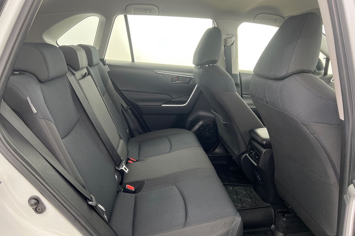 2021 Toyota RAV4 GX in WHITE | Used SUV | Essendon Fields VIC | blinkr