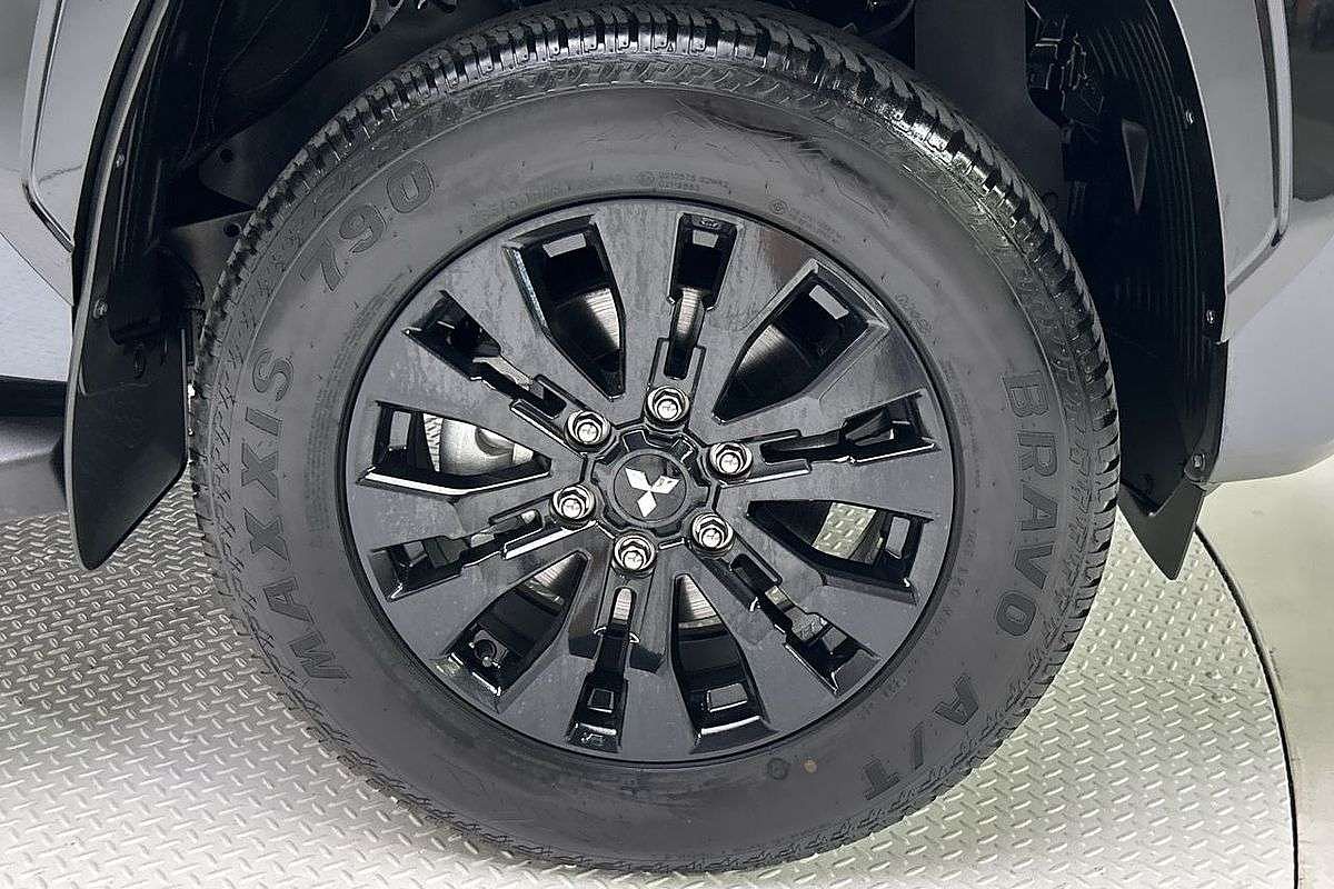 SOLD 2025 Mitsubishi Triton GSR in GRAPHITE GREY | Demo Ute | Stock ...