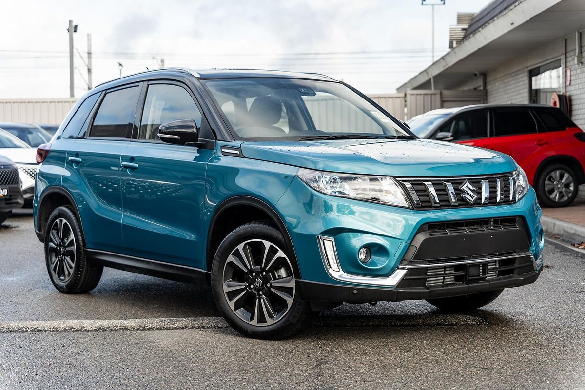 SOLD 2023 Suzuki Vitara Turbo in Atlantis Turquoise/CosmicBlack | New ...