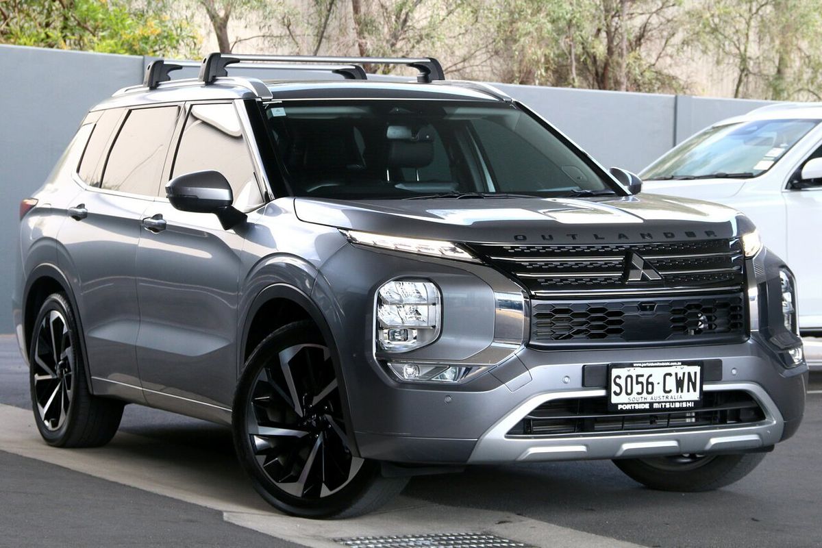 SOLD 2023 Mitsubishi Outlander Exceed in GREY | Used SUV | Stock ...