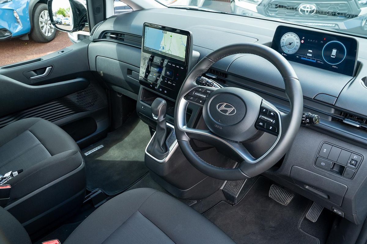 2024 Hyundai STARIA LOAD Premium in White | Used Van | Stock #U003910 ...