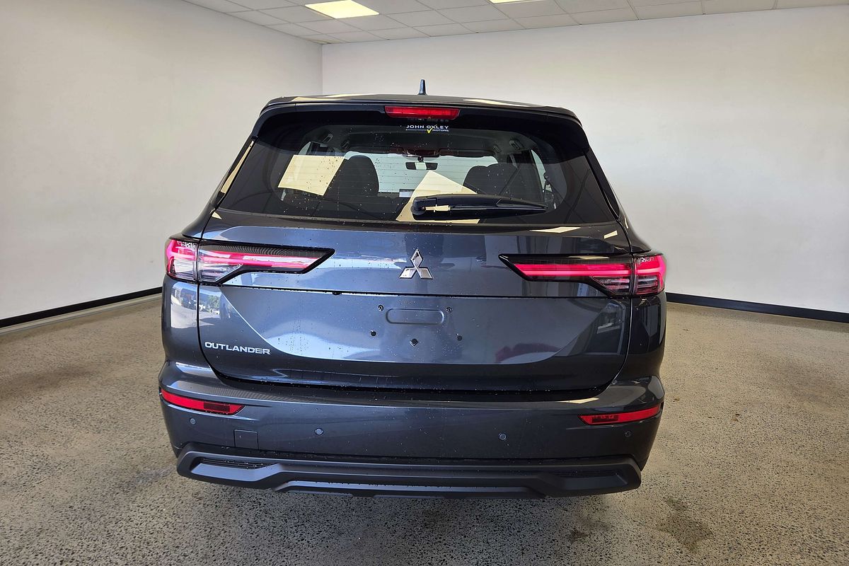 2025 Mitsubishi Outlander ES in GRAPHITE GREY | New SUV | Stock #77891 ...