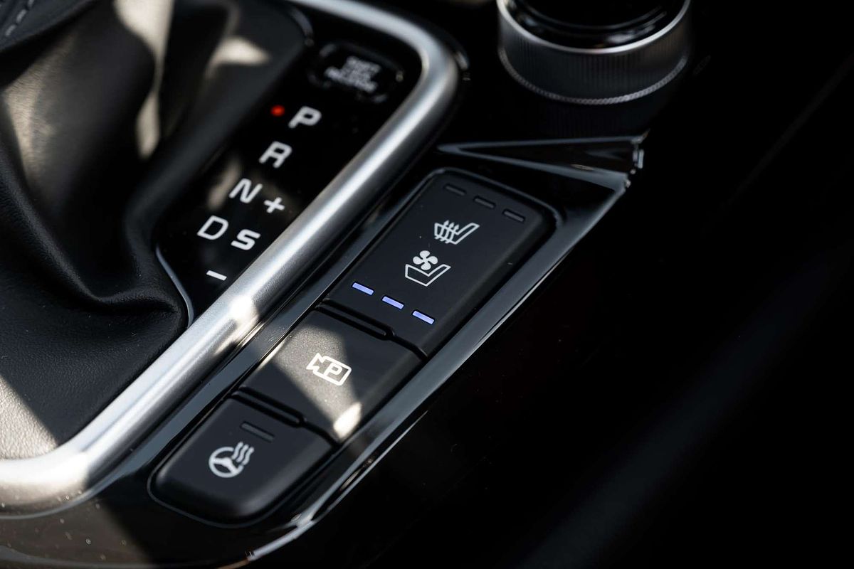 2025 Kia Seltos GT-Line in Snow White Pearl | Demo SUV | Stock #K875841 ...