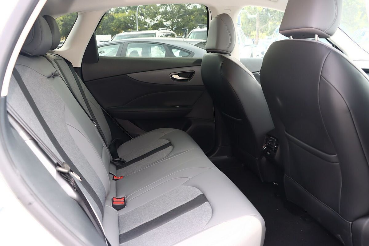 2025 MG MGS5 EV Essence 62 in White | New SUV | Stock #MGS5EVES62RWDDWR ...