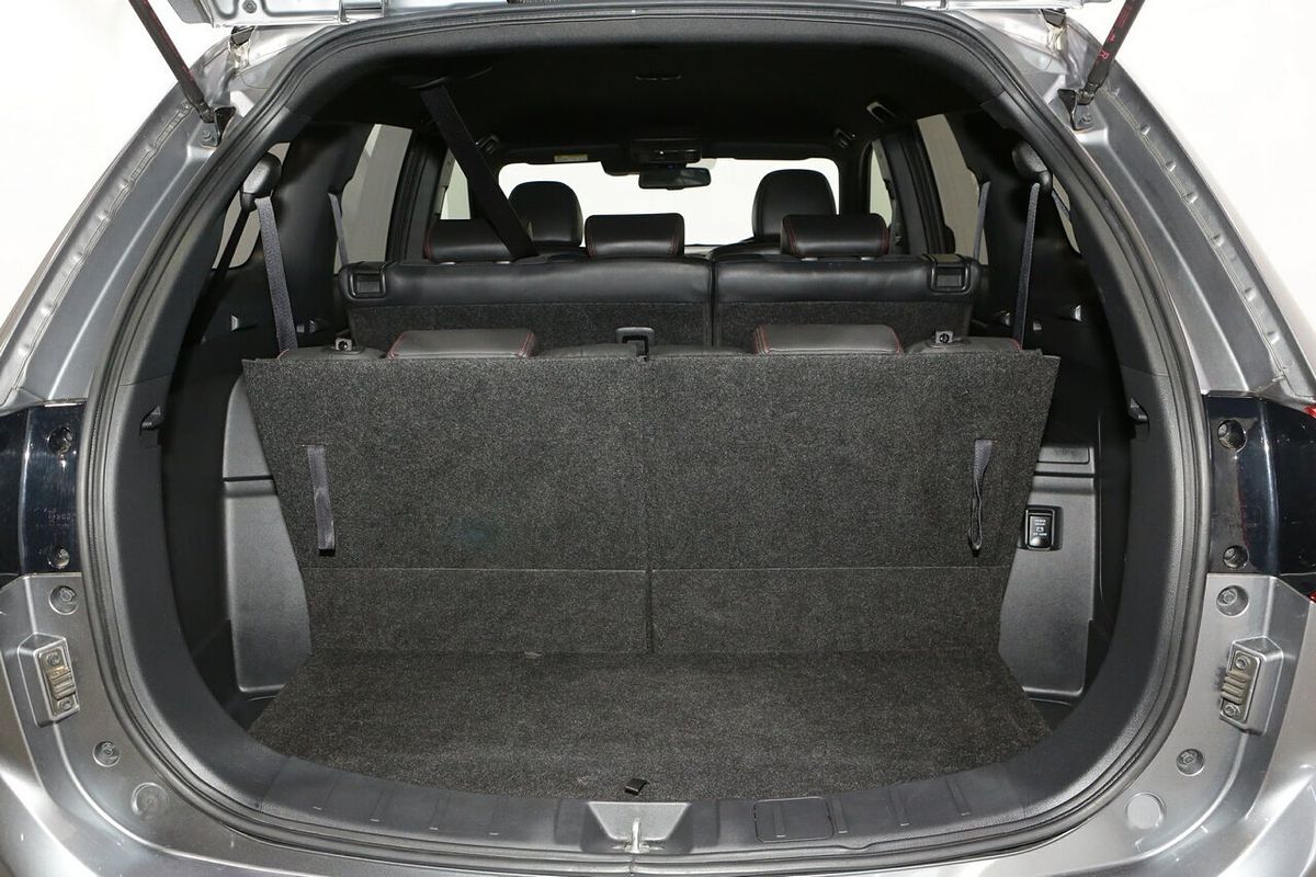 SOLD 2019 Mitsubishi Outlander Black Edition in Grey | Used SUV | Stock ...