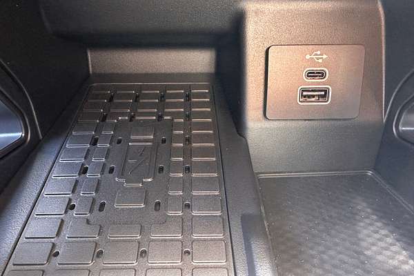 2025 Ford Everest in ALUMINIUM METALLIC | Demo Sedan | Stock #MQF2 ...