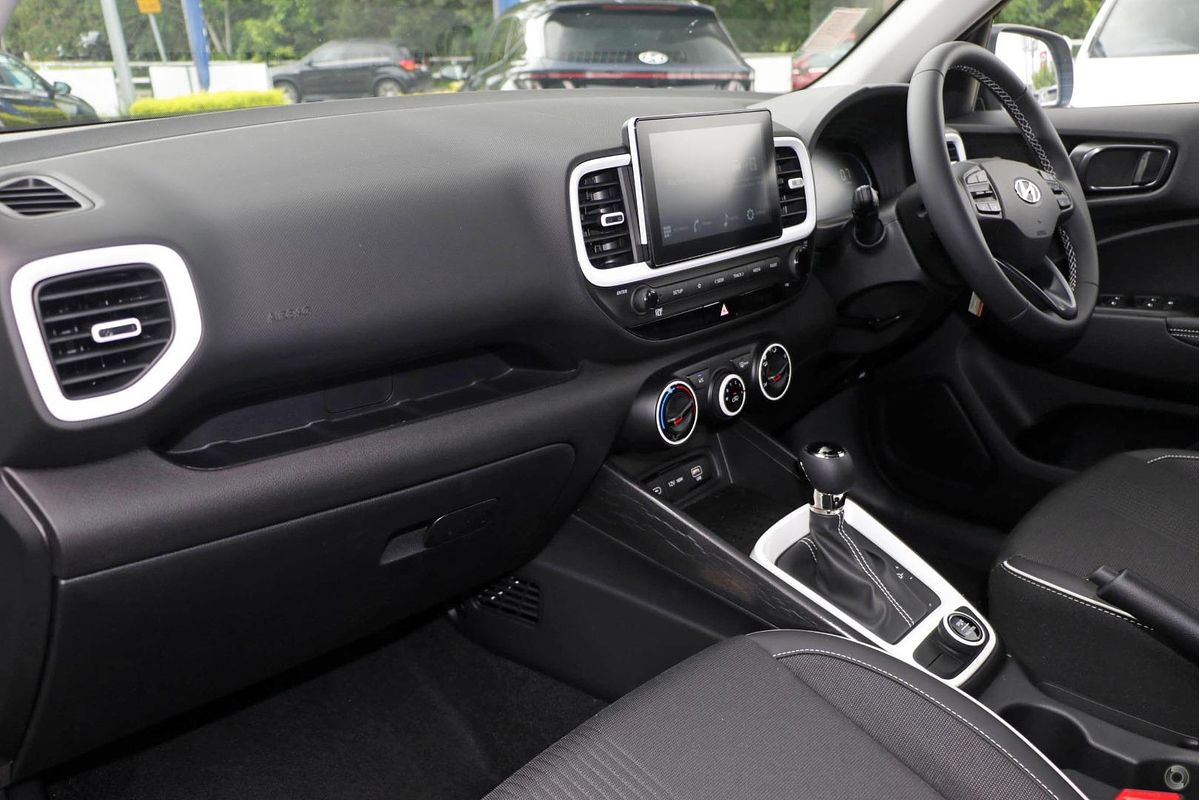 2025 Hyundai Venue Active in ECOTRONIC GREY | New SUV | Stock ...