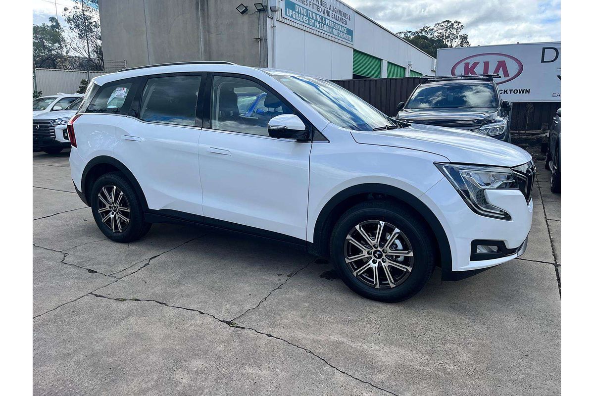 2025 Mahindra XUV700 AX7L in Everest White | New SUV | Stock #MC55713 ...