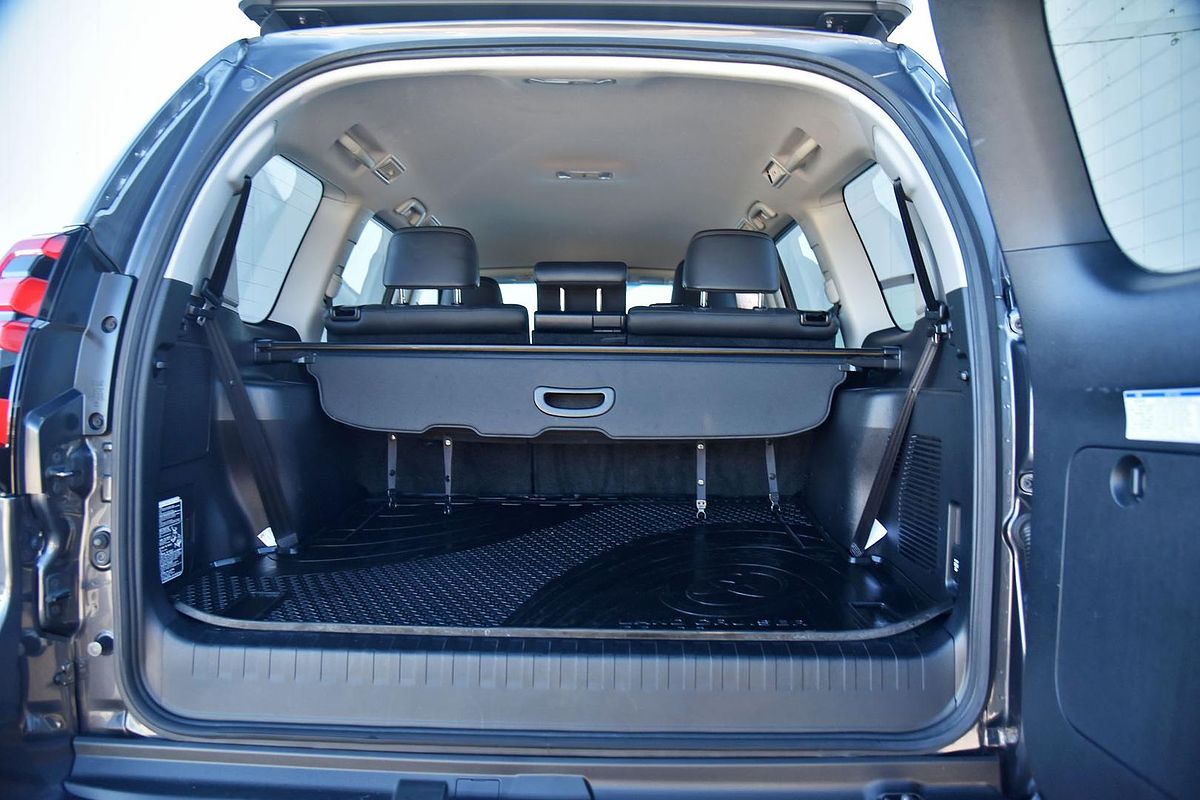 SOLD 2019 Toyota Landcruiser Prado VX in Graphite | Used SUV | Stock ...