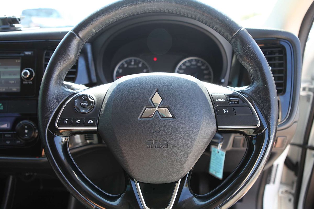 2016 Mitsubishi Outlander LS in White | Used SUV | Stock #79304 ...