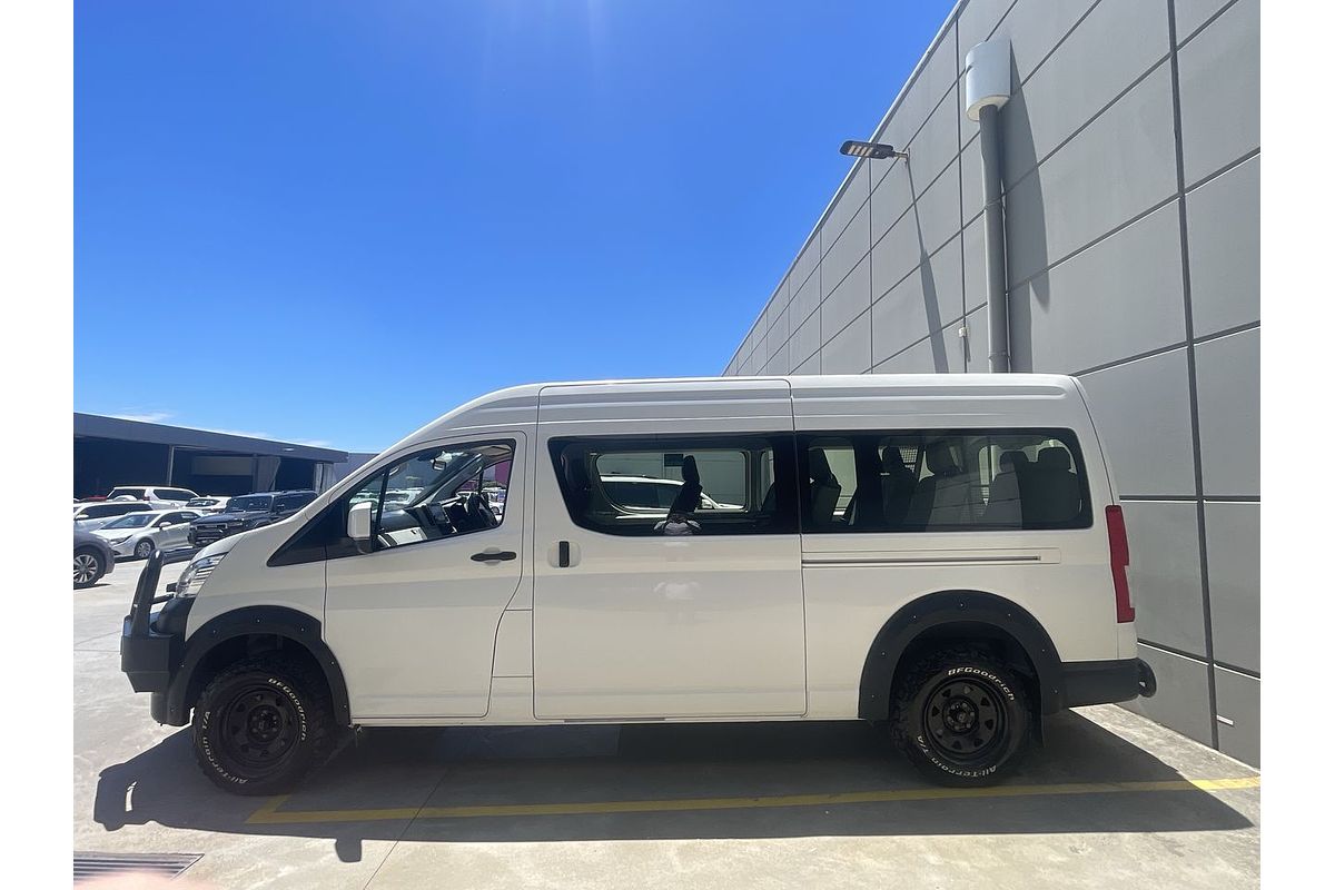 2020 Toyota Hiace Commuter in French Vanilla | Used Bus | Stock #334387 ...
