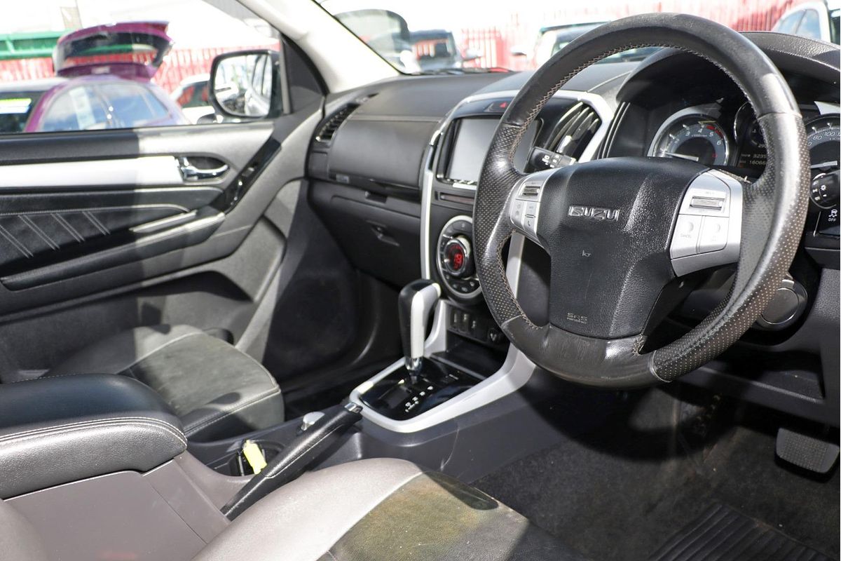 2018 Isuzu MU-X LS-M in White | Used SUV | Stock #B3388 | Capalaba QLD ...