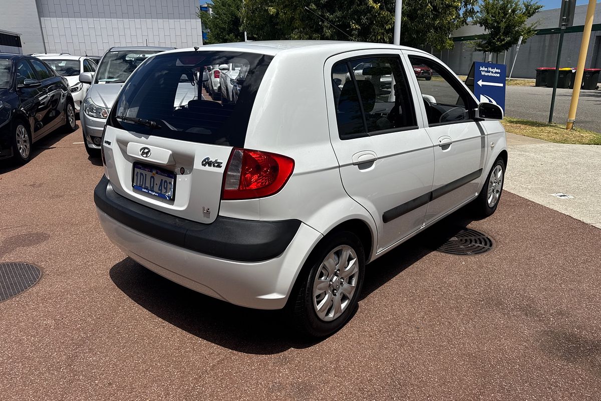 SOLD 2010 Hyundai Getz SX in Noble White | Used Hatch | Stock #467997 ...