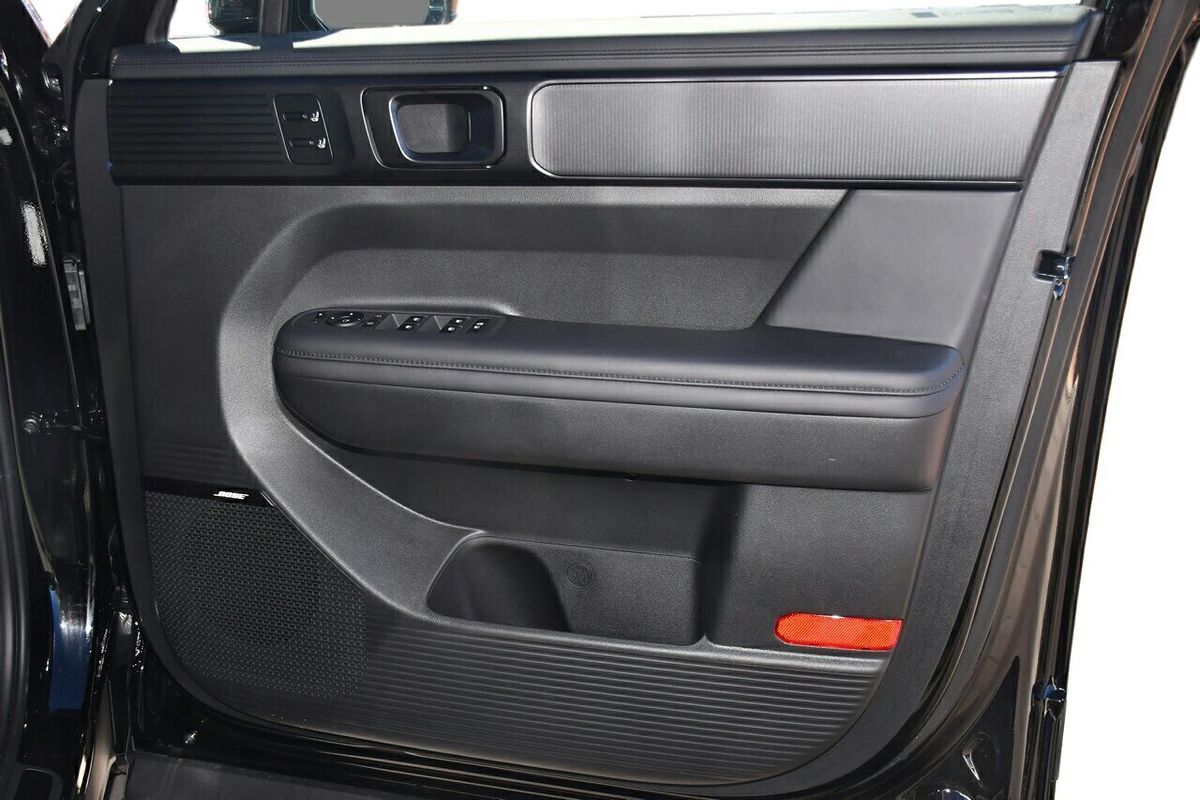 2025 Hyundai Santa Fe Hybrid Calligraphy in Abyss Black | New SUV ...