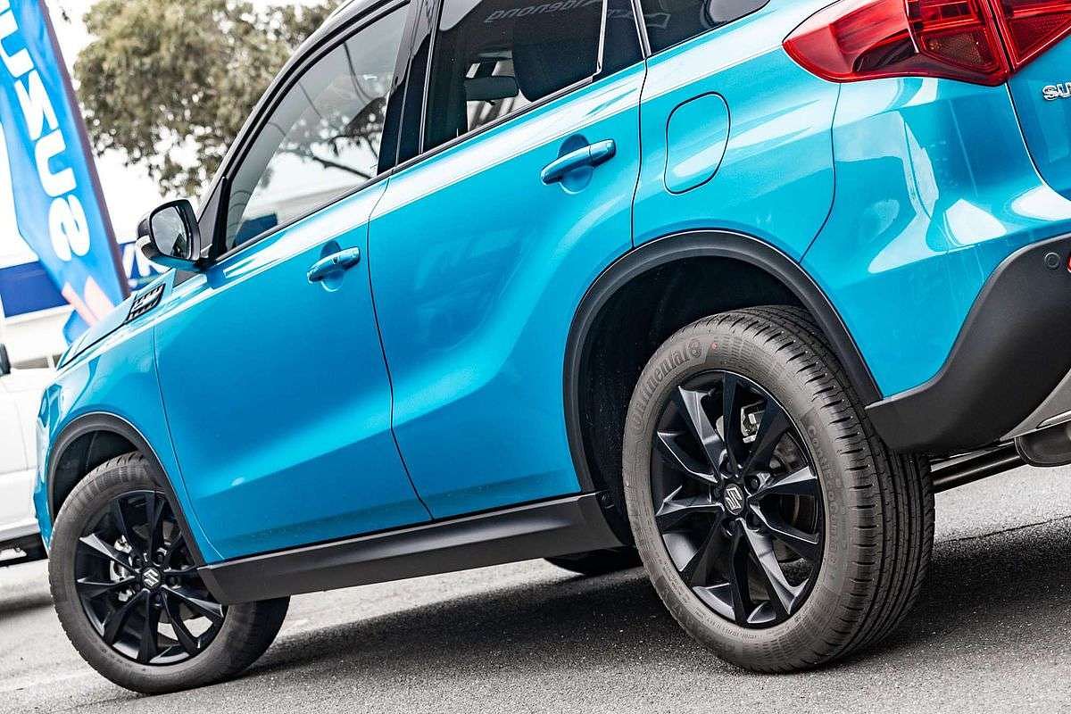 SOLD 2024 Suzuki Vitara Turbo in Atlantis Turquoise/CosmicBlack | Demo ...