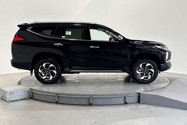 2024 Mitsubishi Pajero Sport Exceed in BLACK MICA | Used SUV | Stock # ...