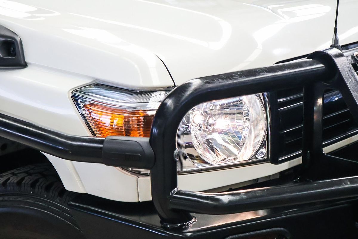 SOLD 2018 Toyota Landcruiser Workmate in WHITE | Used Ute | Stock # ...