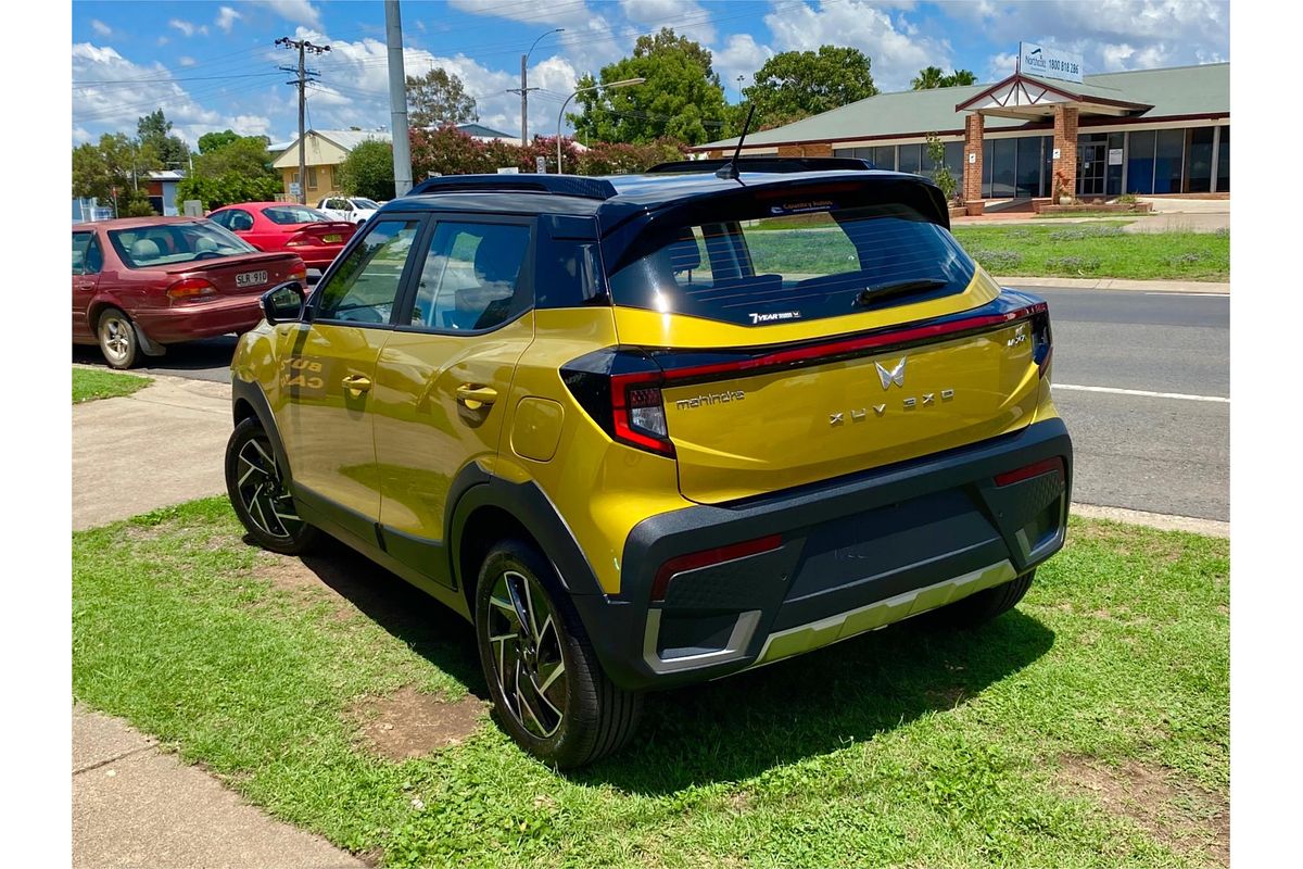 2025 Mahindra XUV3XO AX7L in Citrine Yellow | Used SUV | Stock #1200937 ...