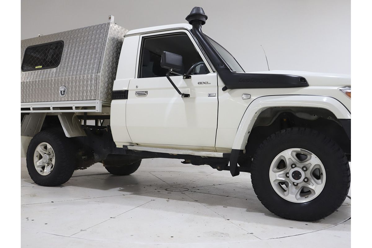 LC Military GXL 4.5L T Diesel Manual Single C/Chassis $89,990 - Local ...