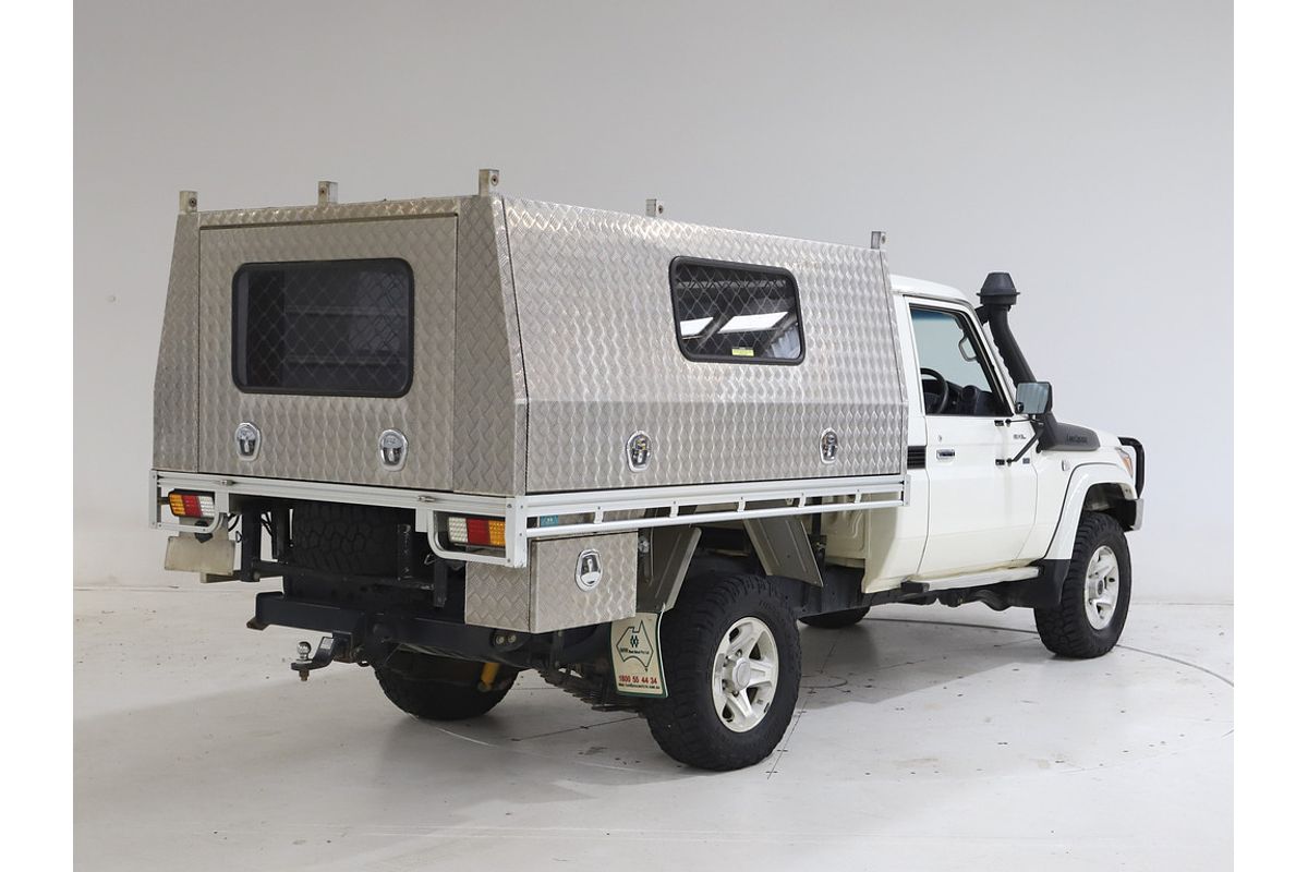 LC Military GXL 4.5L T Diesel Manual Single C/Chassis $89,990 - Local ...
