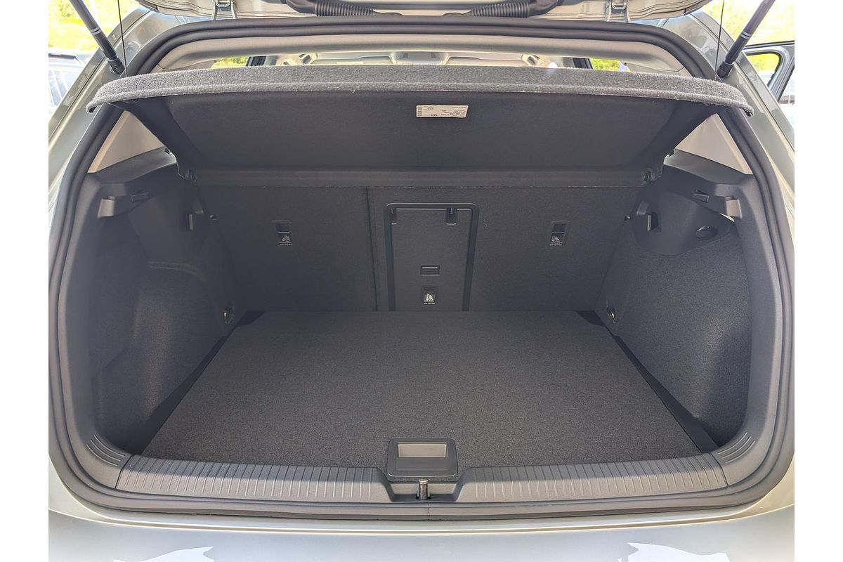 2025 Volkswagen Golf 110TSI Style in Silver | New Hatch | Stock #212446 ...