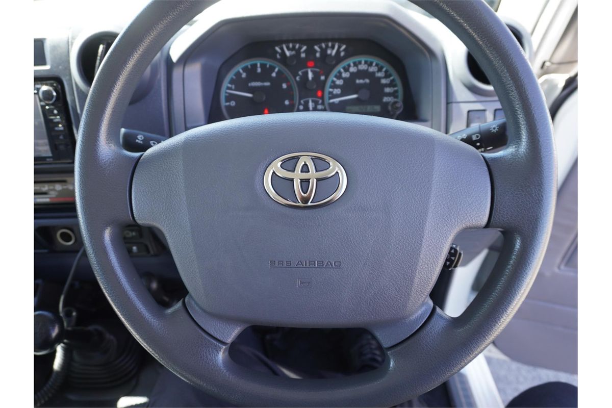 SOLD 2023 Toyota Landcruiser Workmate in WHITE | Used Ute | Stock ...