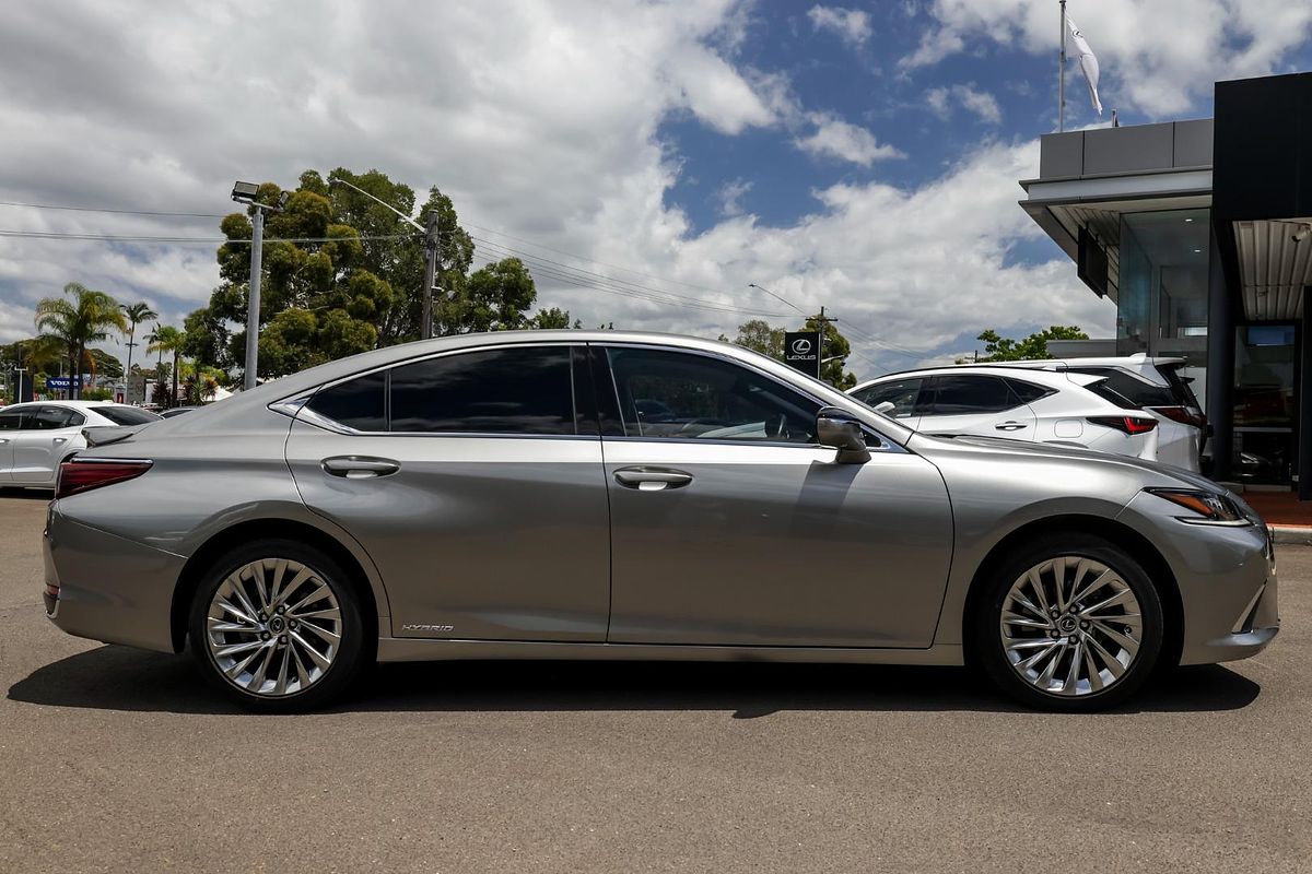 SOLD 2020 Lexus ES ES300h Sports Luxury in Silver | Used Sedan | Stock ...