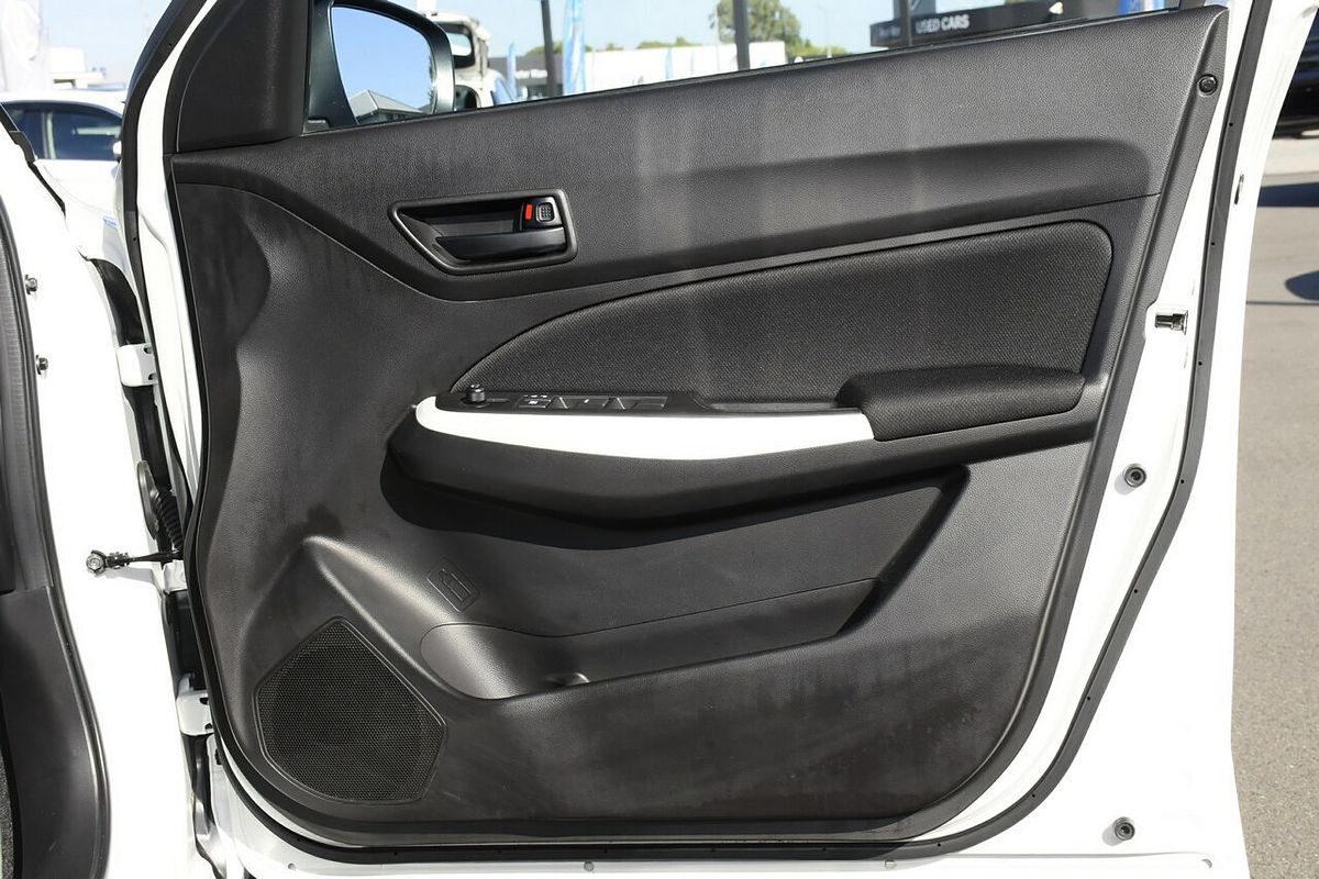 2023 Suzuki Swift GL in ZVR-Pure White | Used Hatch | Stock #PW47277 ...