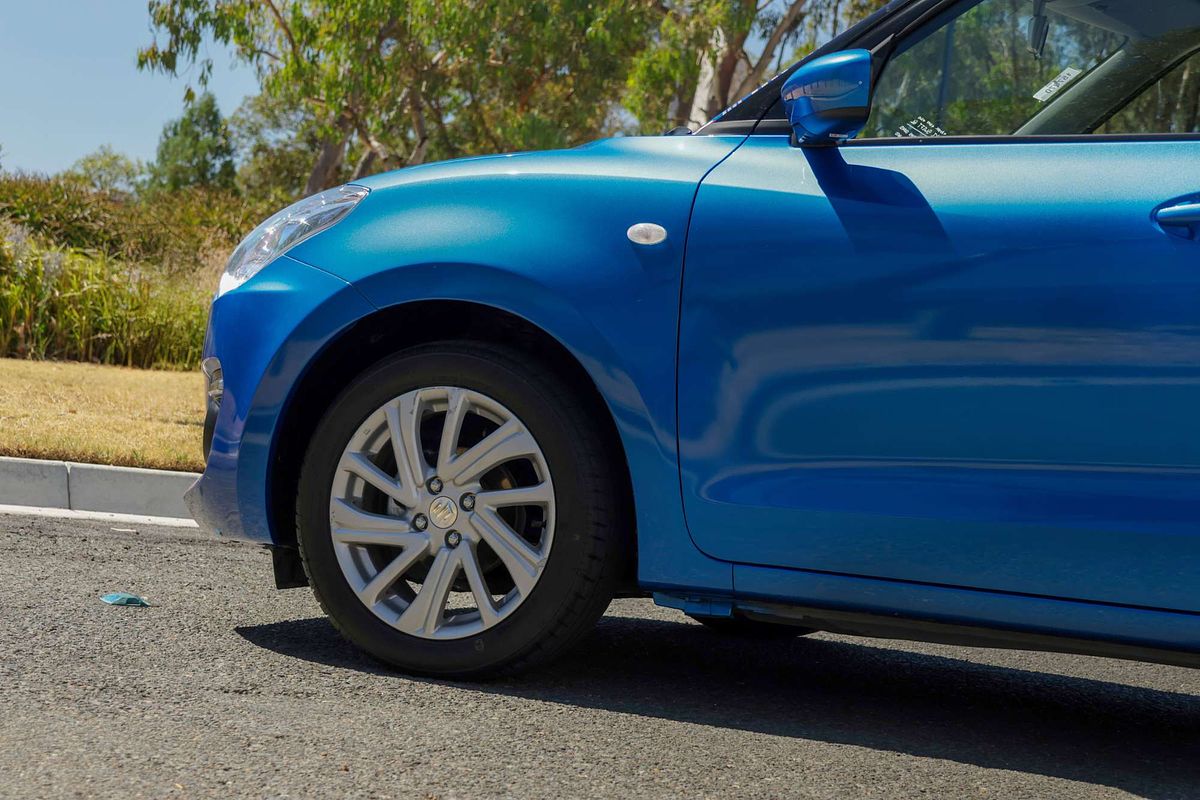 SOLD 2023 Suzuki Swift GL in BLUE | Used Hatch | Stock #157070 ...