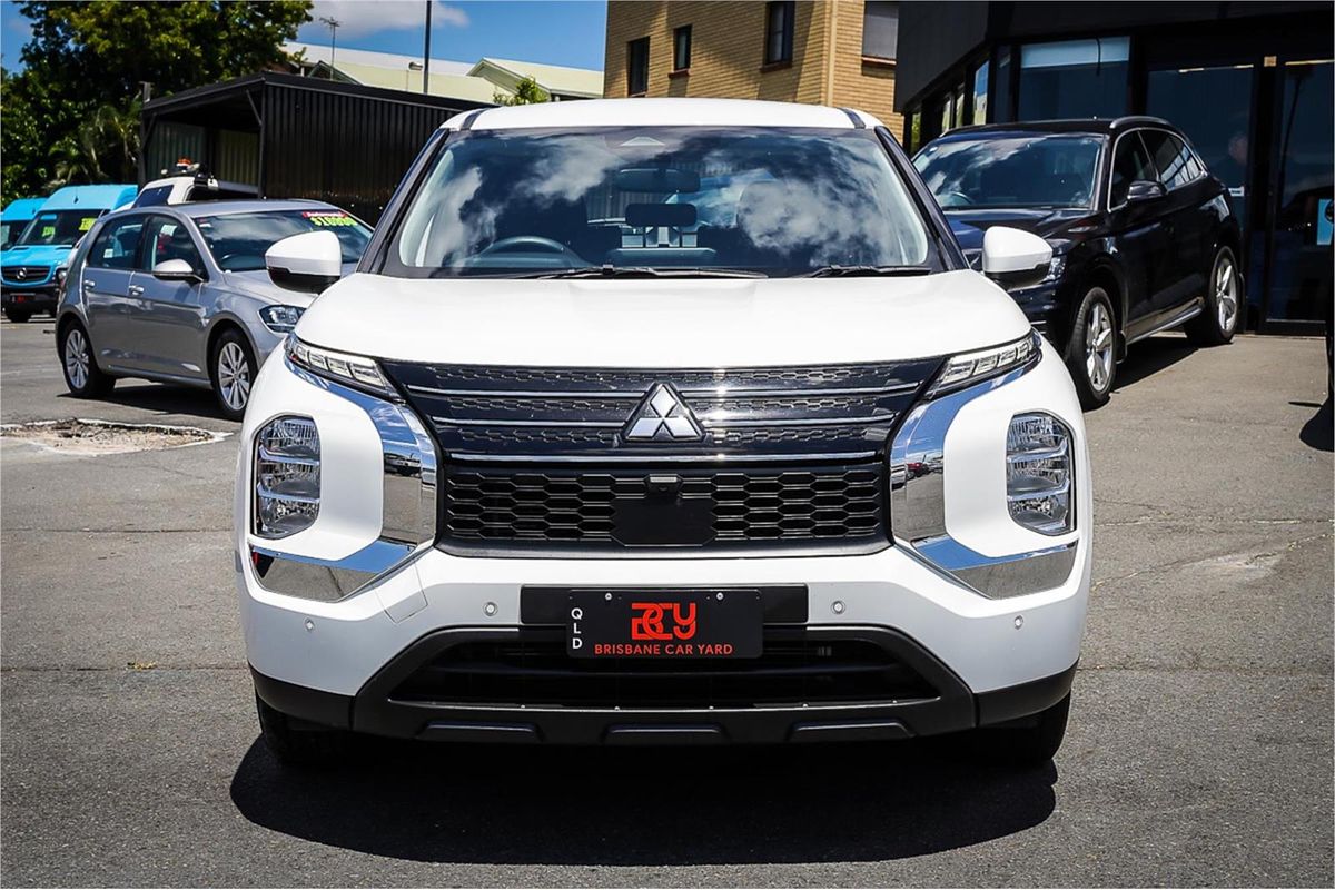 2022 Mitsubishi Outlander ES in WHITE | Used SUV | Stock #2902 ...