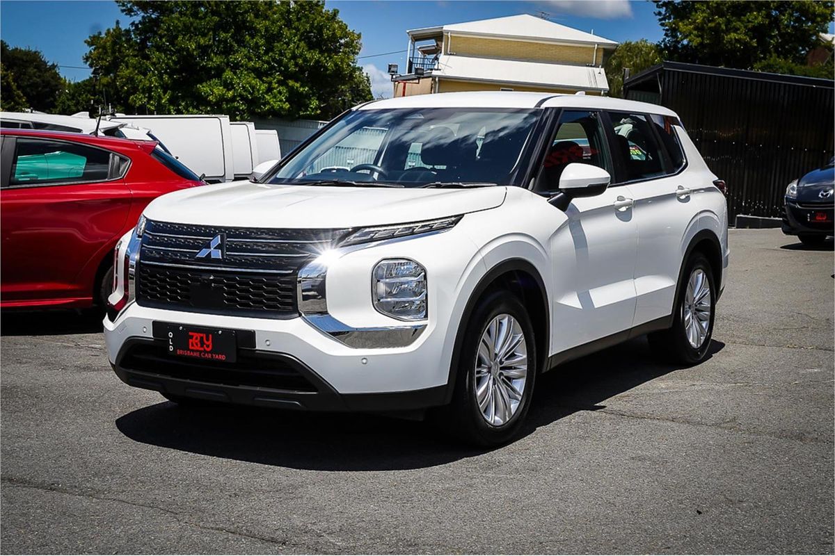 2022 Mitsubishi Outlander ES in WHITE | Used SUV | Stock #2902 ...